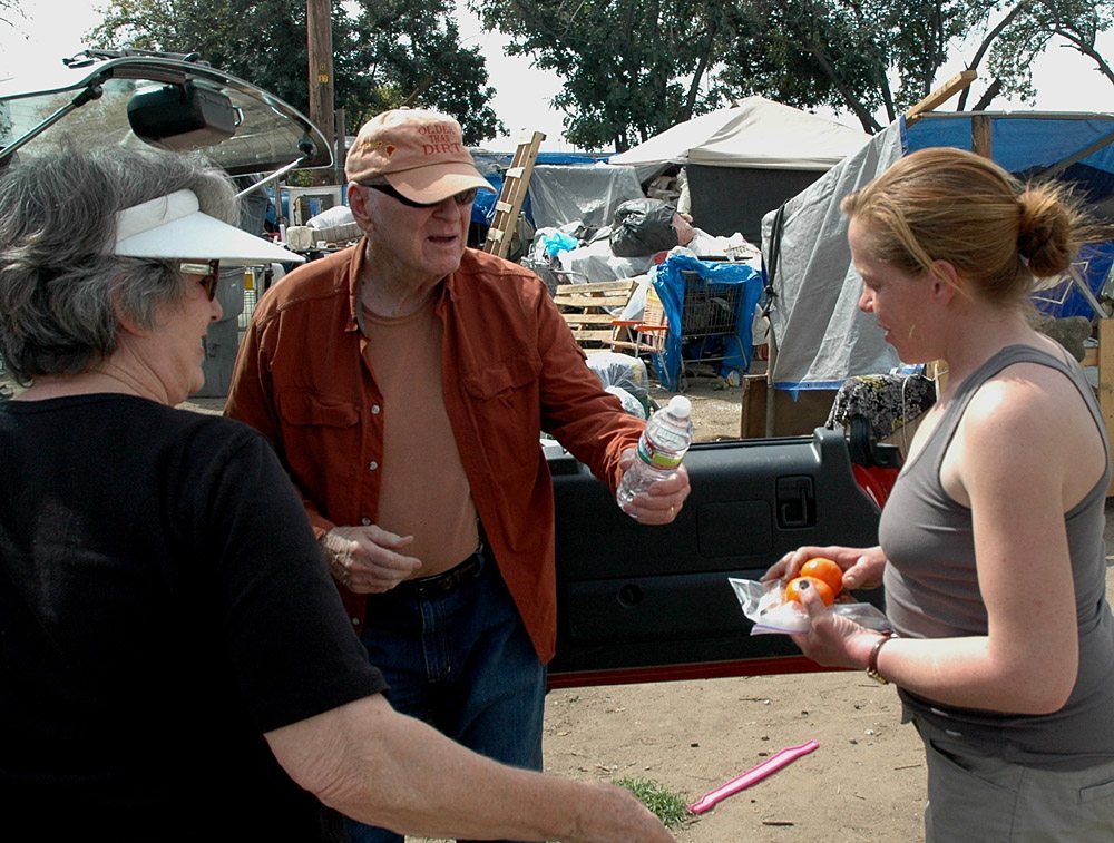 Volunteers in Fresno Unite to Help the Homeless - Community Alliance
